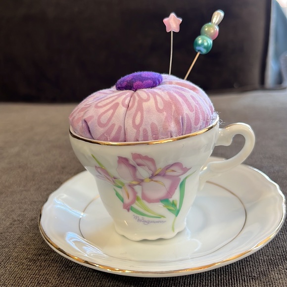Other | Upcycled Pin Cushion In China Teacup With Decorative Pins ...